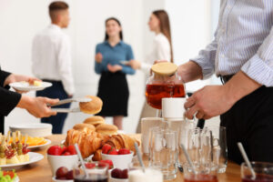 29 corporate team building activities for high-performing teams ...
