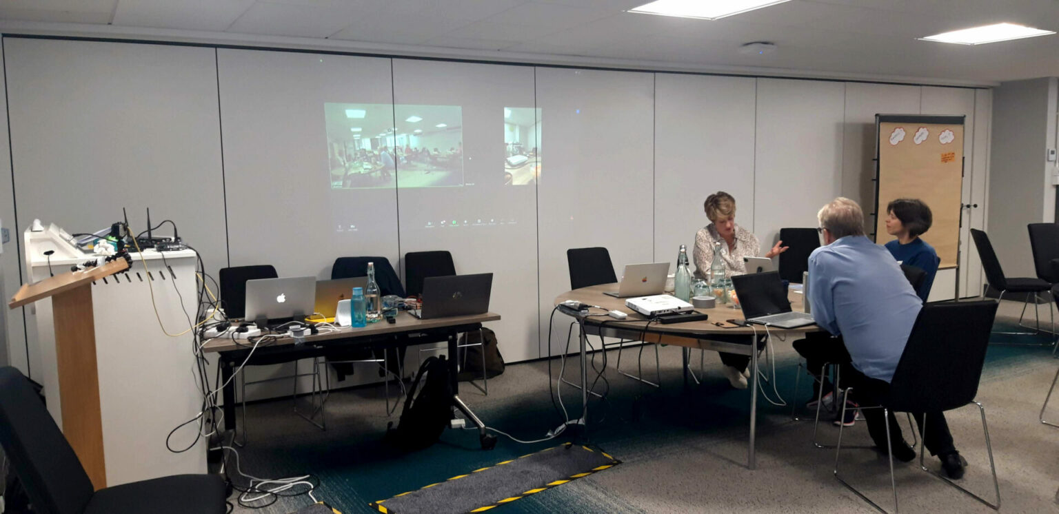 A guide to hybrid event planning and hybrid facilitation | SessionLab